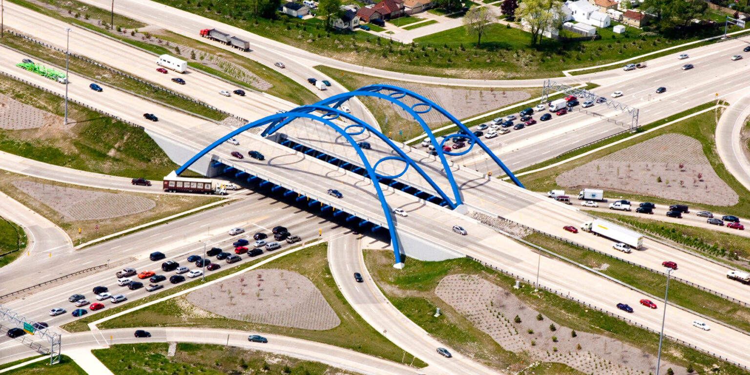 I-94 Gateway Arch Bridge - Benesch