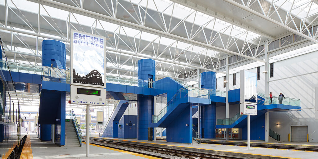 Newly Open Milwaukee Intermodal Station Concourse Offers Modern ...